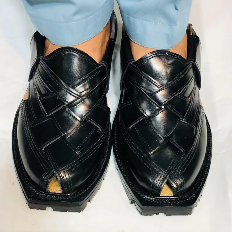 Black Handmade Stylish Premium Quality Sandals – Vintarust