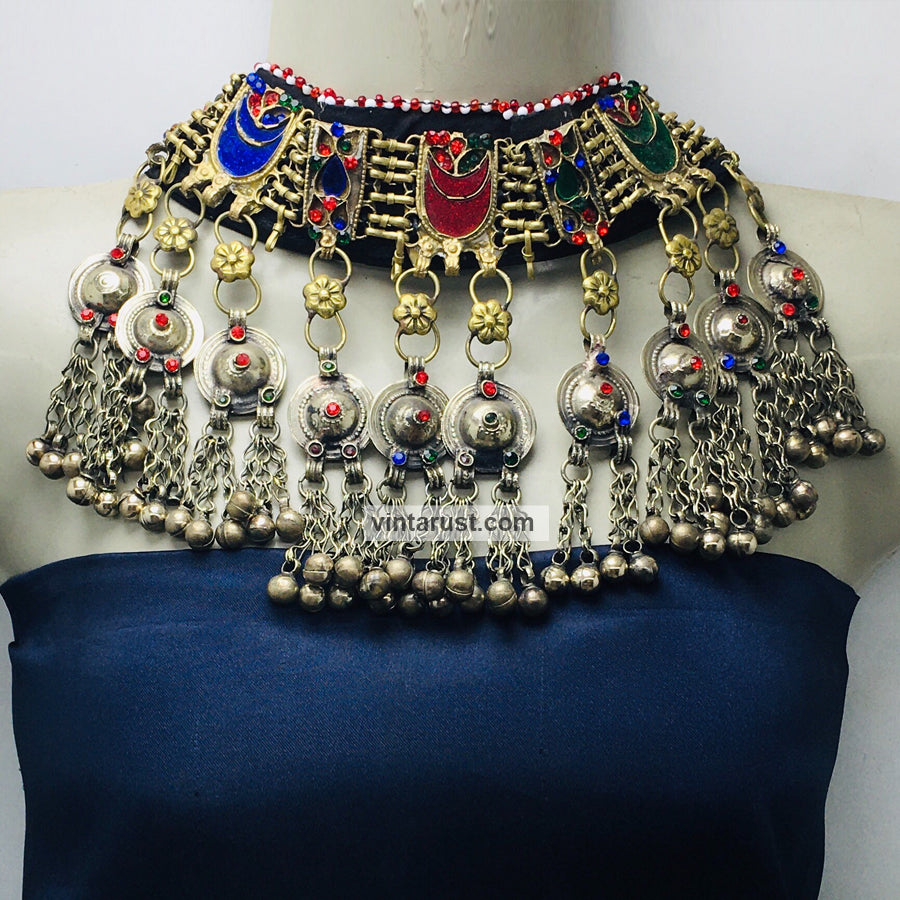 Handcrafted Collar Choker Necklace With Dangling Bells – Vintarust