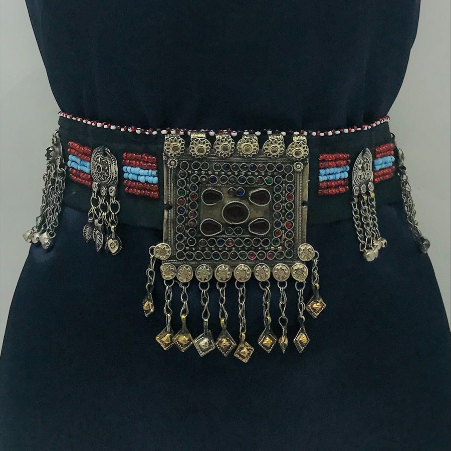 Kuchi Belly Belt With Big Pendant and Vintage Coins – Vintarust